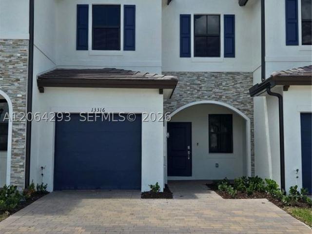 3 bedroom luxury Townhouse for rent in Homestead, United States