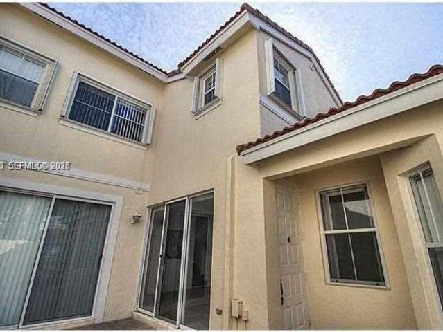 3 bedroom luxury Townhouse for rent in Hollywood, Florida