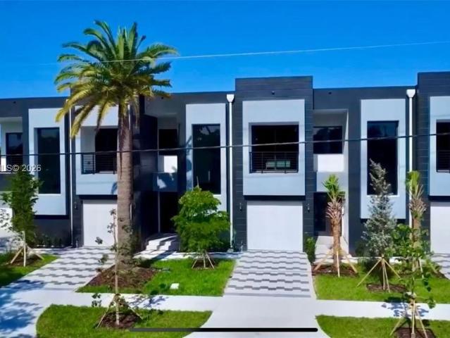 3 bedroom luxury Townhouse for rent in Hollywood, United States