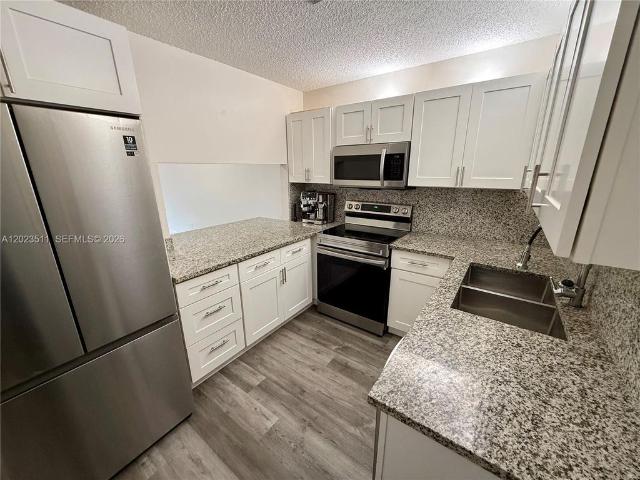 3 bedroom luxury Townhouse for rent in Lake Worth, United States