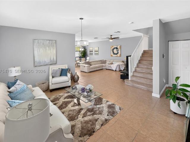 3 bedroom luxury Townhouse for rent in Miami Terrace Mobile Home, Florida