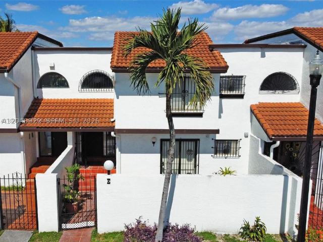 3 bedroom luxury Townhouse for rent in Miami Terrace Mobile Home, United States