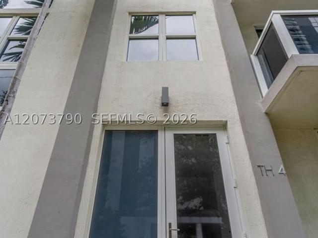 3 bedroom luxury Townhouse for rent in Miami, United States