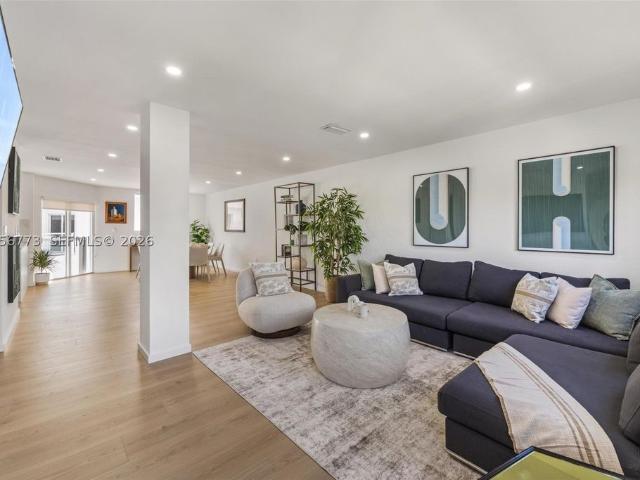 3 bedroom luxury Townhouse for rent in Miami Beach, Florida