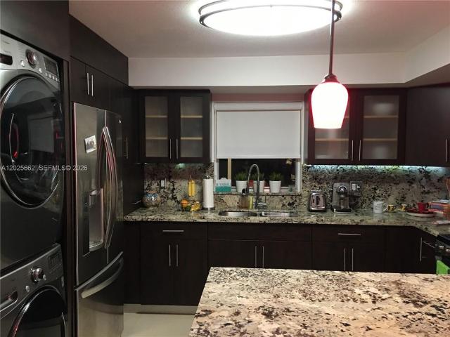 3 bedroom luxury Townhouse for rent in Miami, Florida