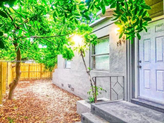 3 bedroom luxury Townhouse for rent in Miami, Florida