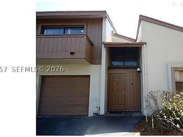 3 bedroom luxury Townhouse for rent in Miami, Florida