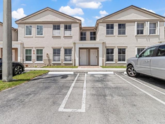 3 bedroom luxury Townhouse for rent in Miami, Florida