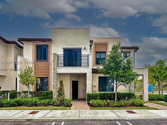 3 bedroom luxury Townhouse for rent in Miami, Florida