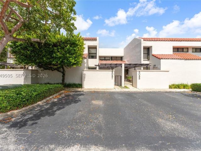 3 bedroom luxury Townhouse for rent in Miami, Florida