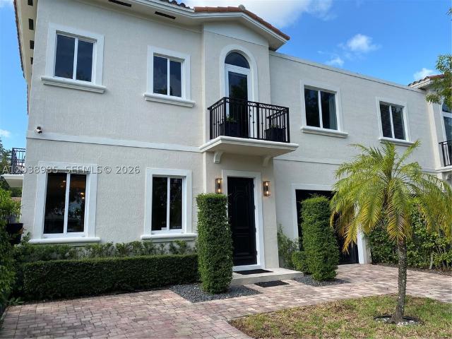 3 bedroom luxury Townhouse for rent in Miami, Florida