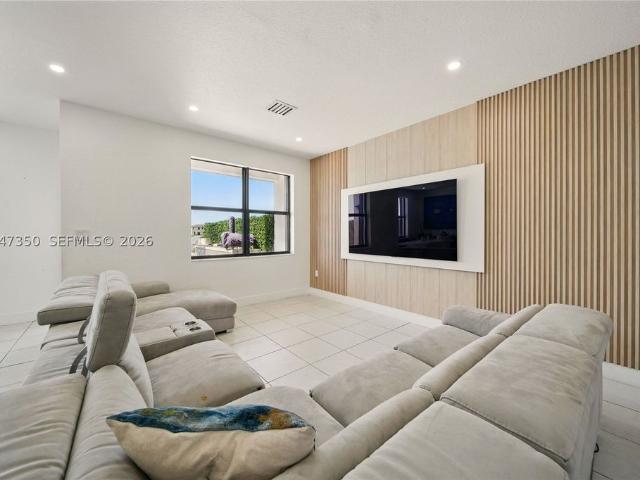 3 bedroom luxury Townhouse for rent in Miami, Florida