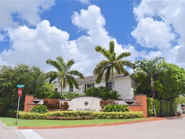 3 bedroom luxury Townhouse for rent in Miami Gardens, United States
