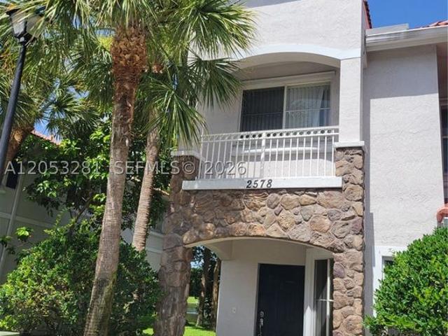 3 bedroom luxury Townhouse for rent in Miramar, Florida