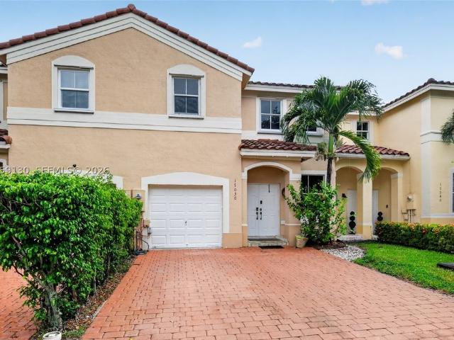 3 bedroom luxury Townhouse for rent in Miramar, Florida