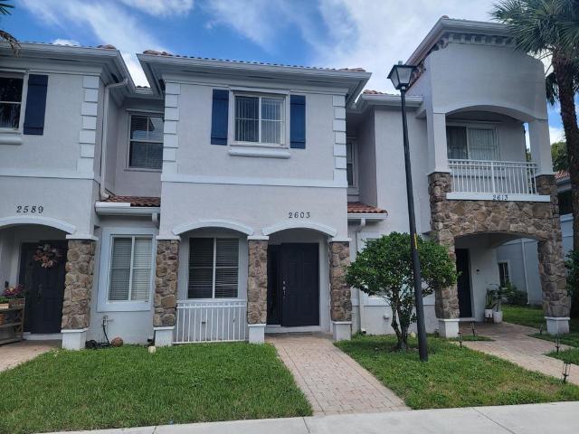 3 bedroom luxury Townhouse for rent in Miramar, Florida