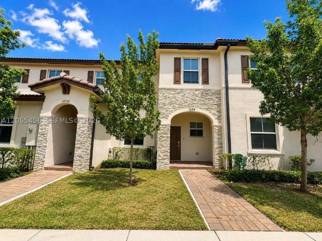 3 bedroom luxury Townhouse for rent in North Miami, United States