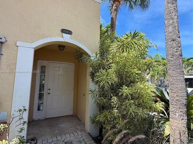 3 bedroom luxury Townhouse for rent in North Miami Beach, United States