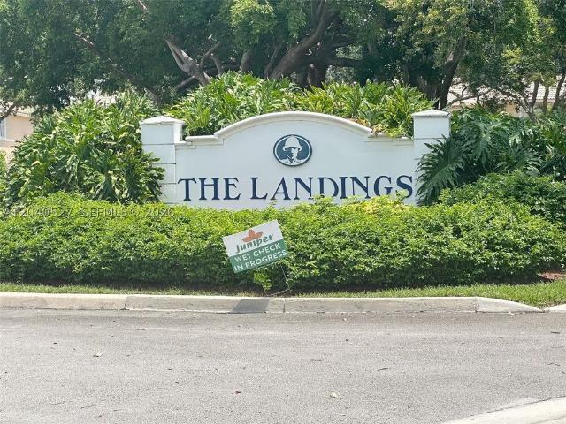 3 bedroom luxury Townhouse for rent in Pembroke Pines, Florida