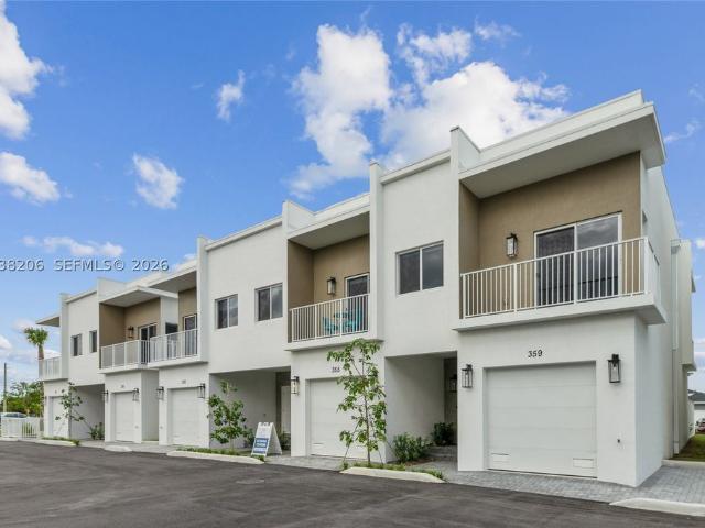3 bedroom luxury Townhouse for rent in Pompano Beach, United States
