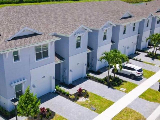 3 bedroom luxury Townhouse for rent in Port Saint Lucie, United States