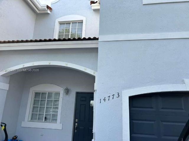 3 bedroom luxury Townhouse for rent in South Miami Heights, United States