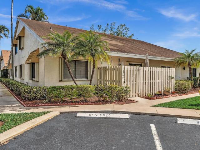 3 bedroom luxury Townhouse for rent in Sunrise, Florida