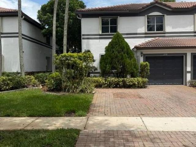 3 bedroom luxury Townhouse for rent in Sunrise, Florida