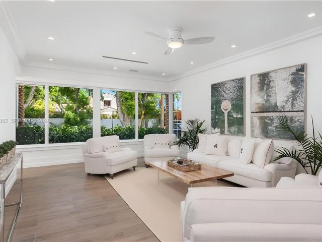 3 bedroom luxury Villa for rent in Miami Beach, Florida