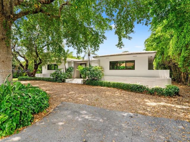 Luxury Villa for rent in Miami Beach, Florida