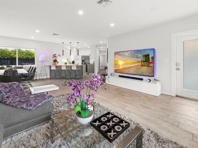 3 bedroom luxury Villa for rent in Miami Beach, Florida