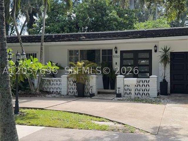 3 bedroom luxury Villa for rent in Miami, Florida
