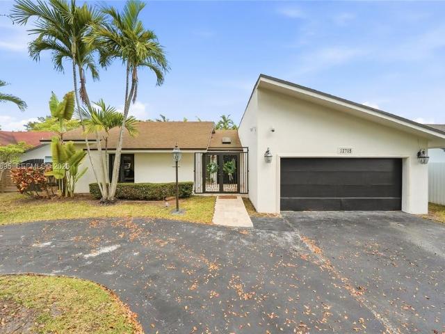3 bedroom luxury Villa for rent in Miami, Florida