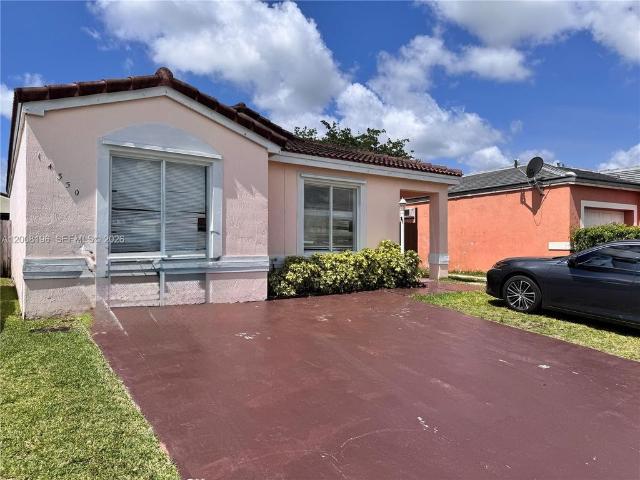 3 bedroom luxury Villa for rent in Miami, Florida