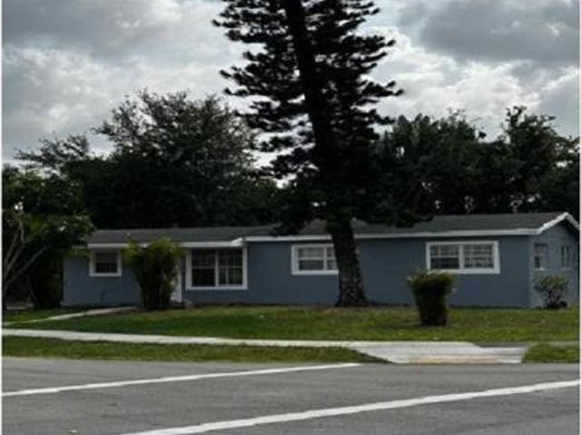 3 bedroom luxury Villa for rent in Miami Gardens, Florida