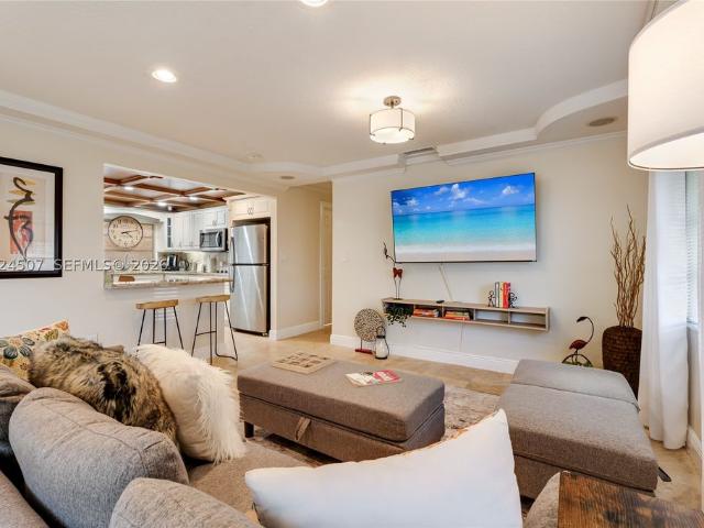 3 bedroom luxury Villa for rent in Miami Gardens, Florida
