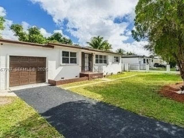 3 bedroom luxury Villa for rent in Miami Gardens, Florida