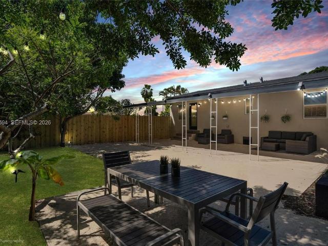 3 bedroom luxury Villa for rent in Miami Heights Trailer Park, Florida