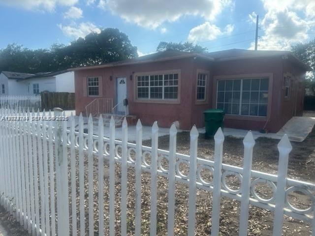 3 bedroom luxury Villa for rent in Miami Heights Trailer Park, United States