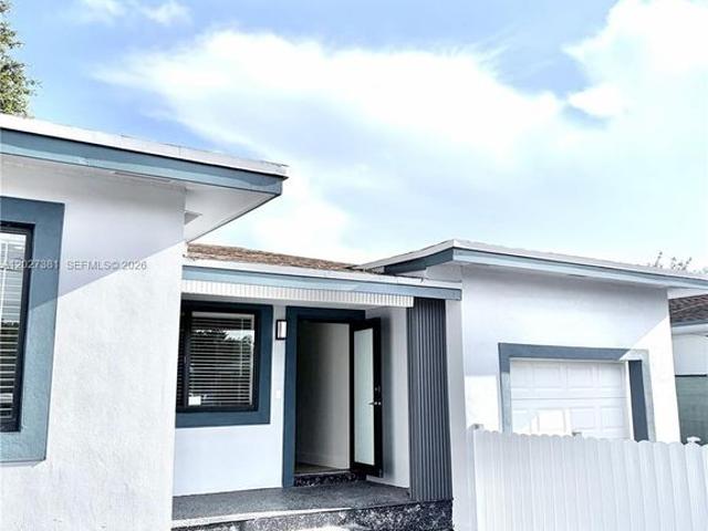 3 bedroom luxury Villa for rent in Miami Heights Trailer Park, United States