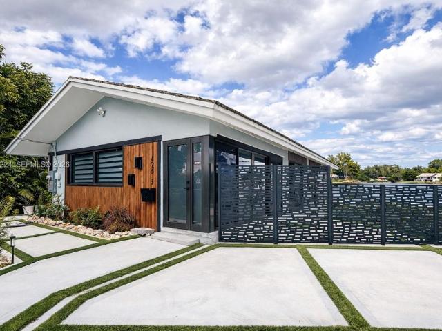 3 bedroom luxury Villa for rent in Miami Shores, United States