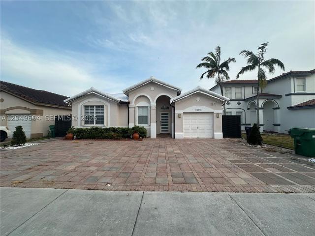 3 bedroom luxury Villa for rent in Miami Terrace Mobile Home, United States