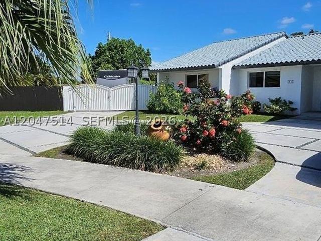 3 bedroom luxury Villa for rent in Miami Terrace Mobile Home, United States