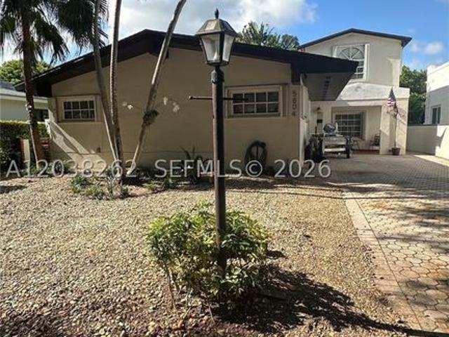 3 bedroom luxury Villa for rent in Miami, United States