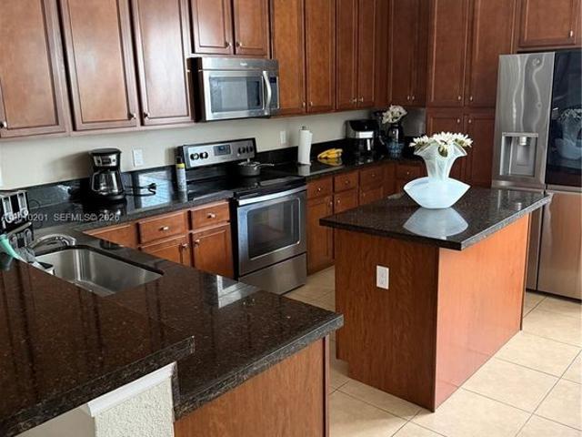 3 bedroom luxury Villa for rent in Miramar, Florida