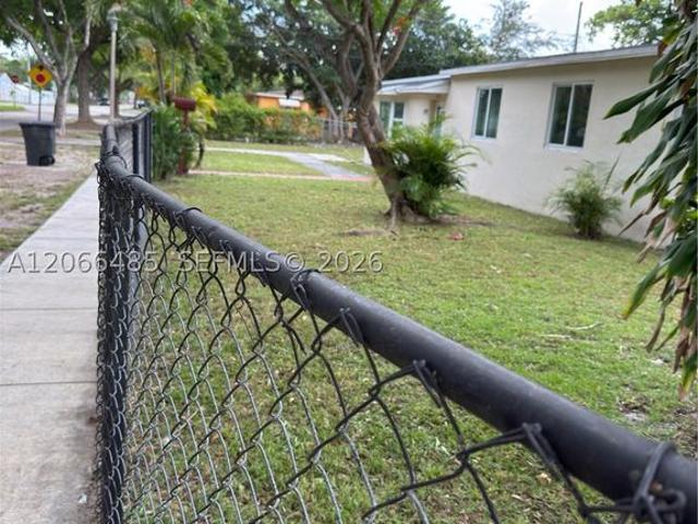 3 bedroom luxury Villa for rent in North Miami, Florida