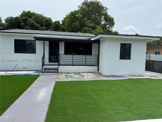 3 bedroom luxury Villa for rent in North Miami, United States