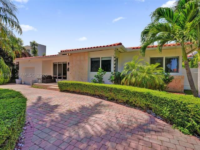 3 bedroom luxury Villa for rent in North Miami, United States