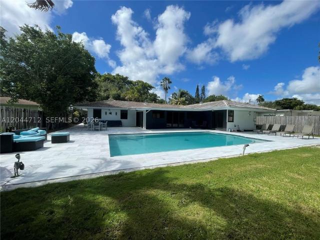 3 bedroom luxury Villa for rent in North Miami, United States