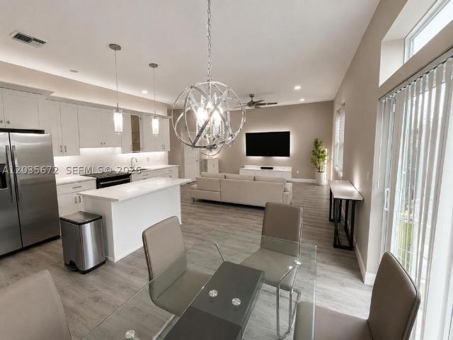 3 bedroom luxury Villa for rent in Oakland Park, Florida
